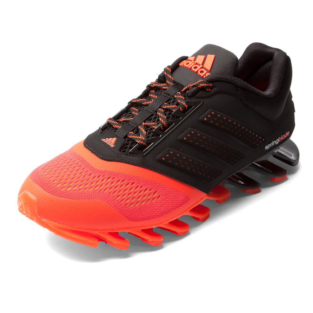 阿迪达斯短跑鞋,阿迪达斯跑鞋_大山谷图库